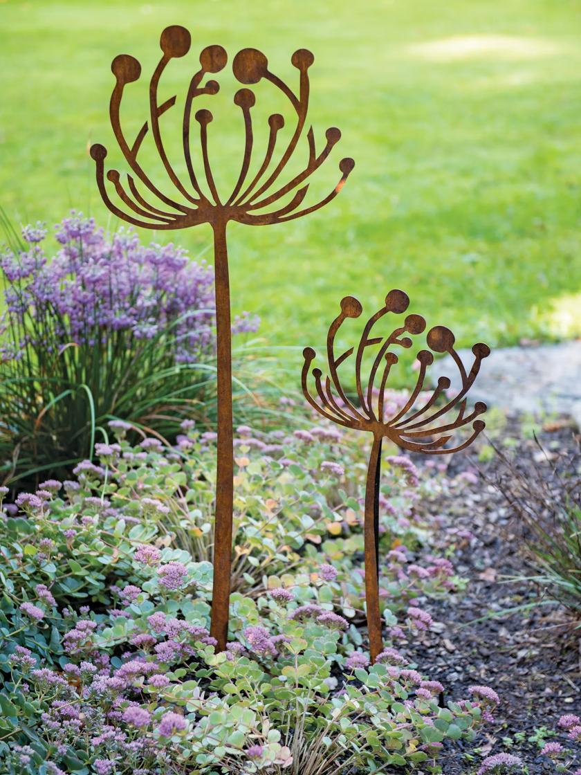 7+ Creative & Colorful Flower Garden Stakes